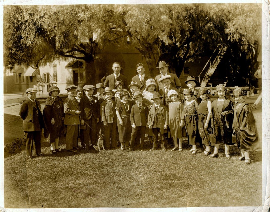 Photos Of The Burlesque Midget Performers Of The 1920s America - Art-Sheep