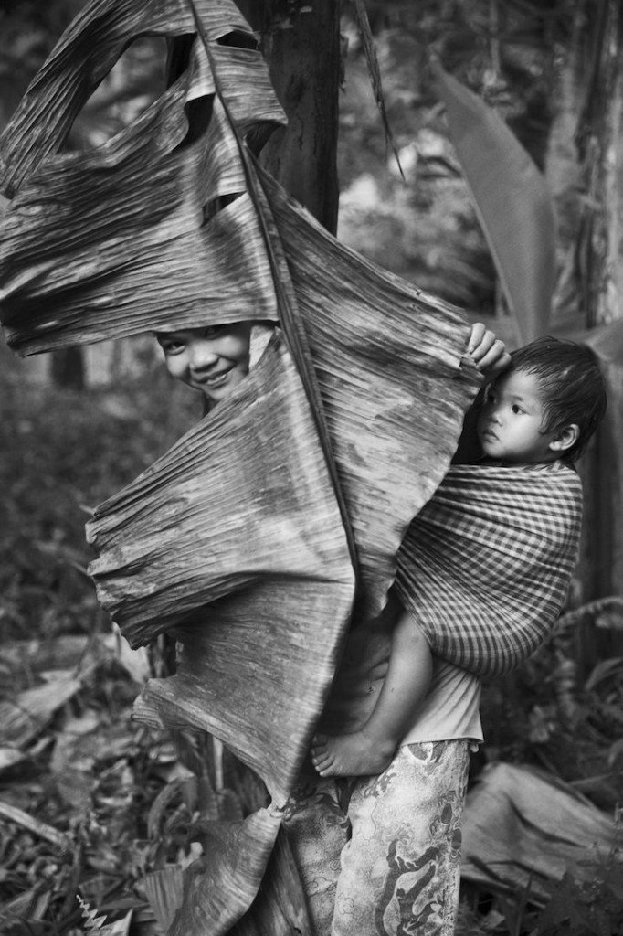 Photographer Captures Striking Photographs To Show Gender Equality In ...