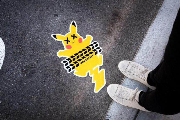 "Pokémon Road Kill Project": These safety signs help users while ...